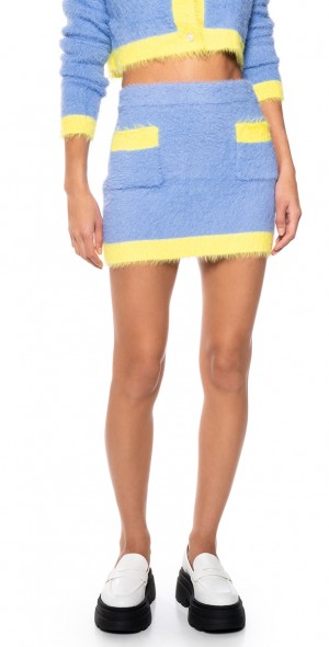 AKIRA - ALWAYS MOODY FUZZY KNIT MINI SKIRT