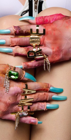 AKIRA - AMORE RING SET