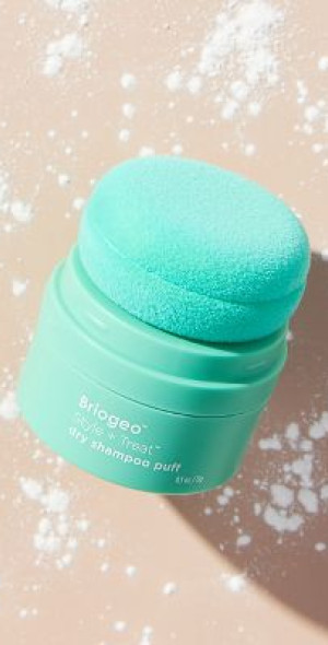 Briogeo - Style + Treat Dry Shampoo Puff