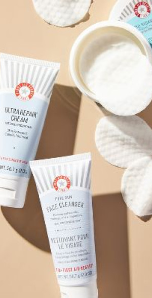 First Aid Beauty - Sensitive Skin Starter Set