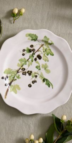 Terrain - Scalloped Berry Plate, Currant