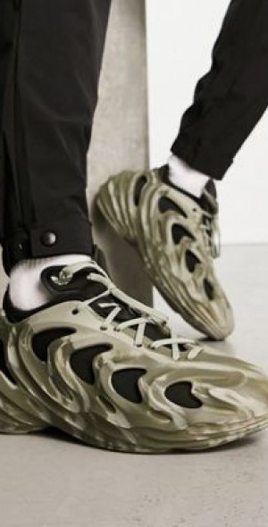 adidas Originals - Fom Quake sneakers in khaki marble and black