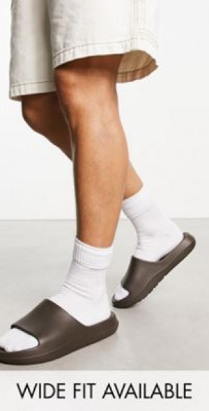 ASOS DESIGN - chunky slides in brown