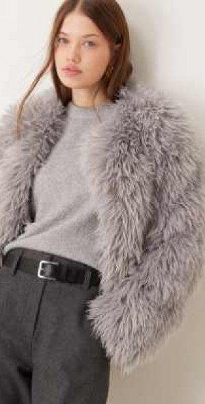 ASOS DESIGN - faux fluffy fur jacket in gray-White