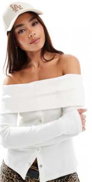 ASOS DESIGN - off shoulder button down top in cream-White
