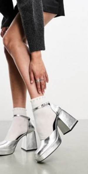 Monki - platform square toe heel in silver metallic