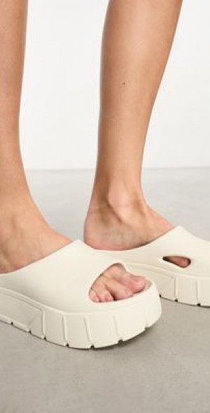 Puma - PUMA Mayze Stack Injex slides in white