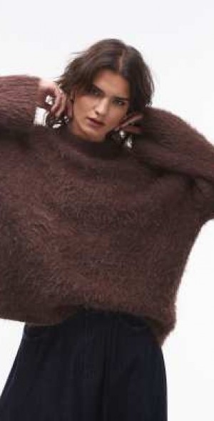 Topshop - knit ultra fluffy eyelash oversized sweater in chocolate-Red