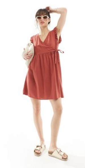Vero Moda - mini dress with wrap front in rust-Red