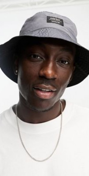 WESC - reversible bucket hat in gray-Black