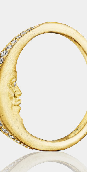 Anthony Lent - Diamond Crest Crescent Moonface Ring in 18K Gold