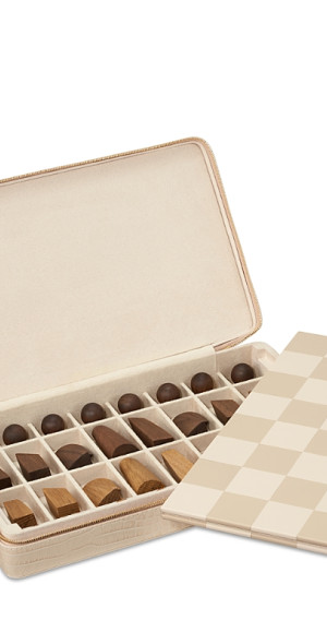 Aerin - Enzo Travel Chess Set in Fawn