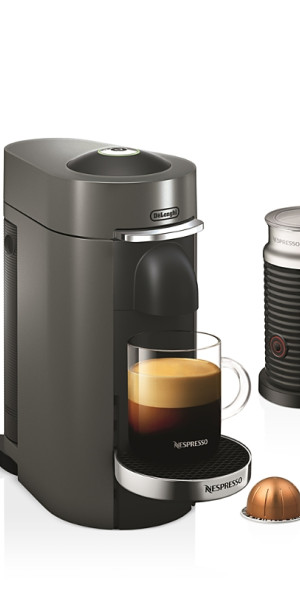 Nespresso - VertuoPlus Deluxe Bundle