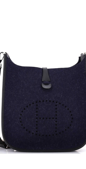 Pre-owned Hermes - Pre-Owned Hermes Pm Evelyne Bag Gen Iii Felt