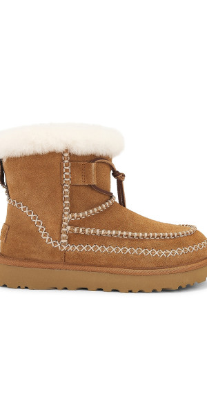 UGG - Classic Mini Alpine Boot