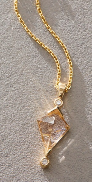 Dea Dia - Quartz Diamond Necklace