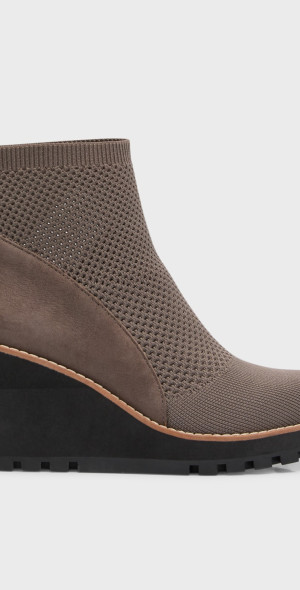 Eileen Fisher - Quill Stretch Knit Wedge Booties