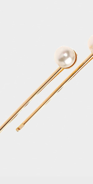 L. Erickson - Little Pearly Bobby Pin Pair
