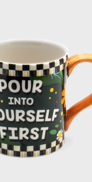 MacKenzie-Childs - Hippy Potter Artist Mug