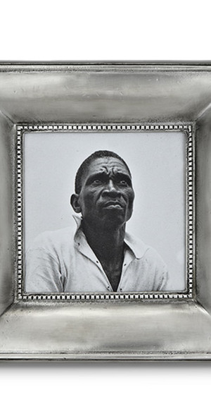 Match - Medium Como Square Frame