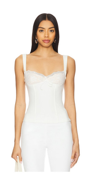 MORE TO COME - Daniela Top