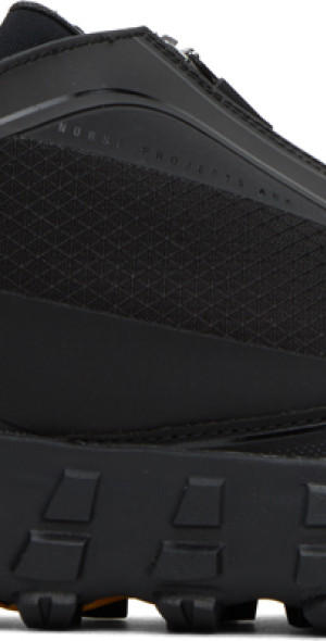Norse Projects ARKTISK - Black Zip Up Runner Sneakers