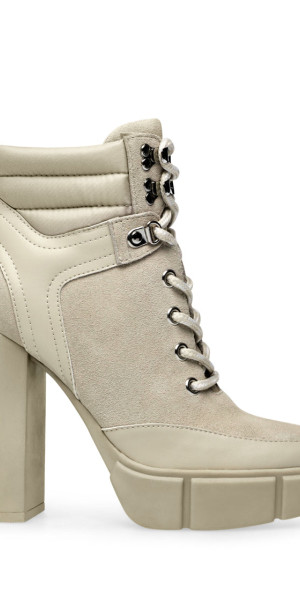 SteveMadden - PENALTY BONE