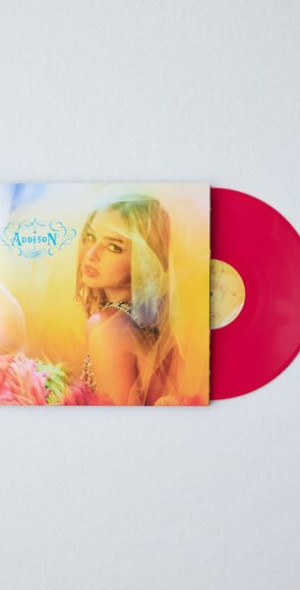 Urban Outfitters - Addison Rae